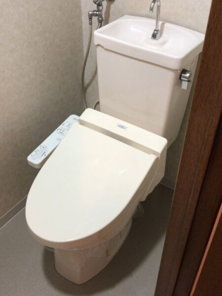 TOTO『ピュアレストEX』＋WL『アプリコットF1A』でシンプルでお掃除のしやすいトイレへ！札幌市マンション | 浴室 お風呂 洗面 水廻りのリフォーム | 札幌 キッチンワークス